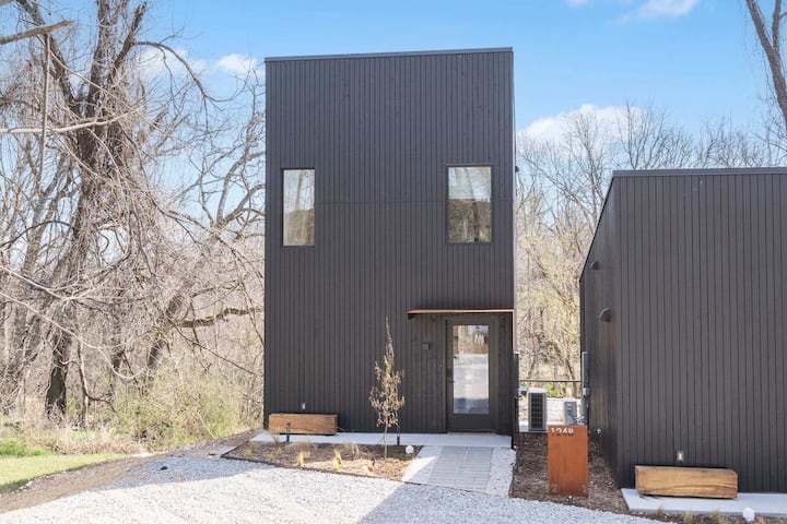 Switchback At Black Apple | On Nwa Trail | Downtow - Bentonville, AR