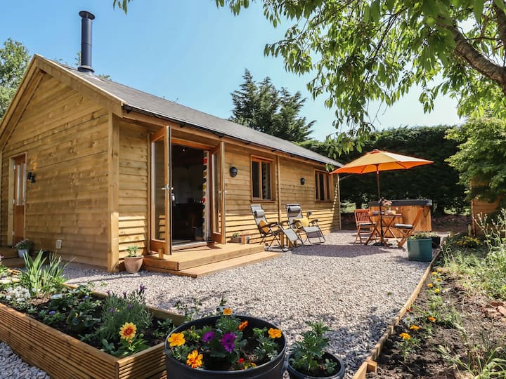 Nelli Lodge At Mile End - Bickleigh Castle