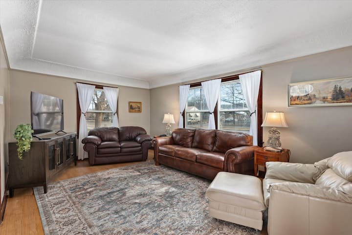 The Emma Grace, Near Downtown!  Sleeps 2 - Baker City, OR