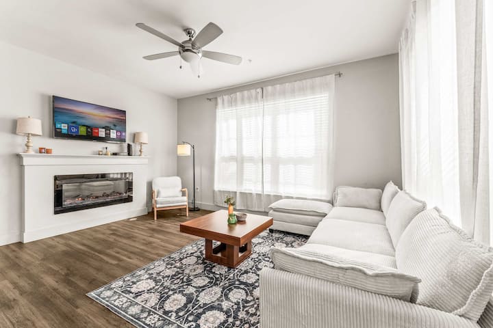 Modern 3br W/ Premium Amenities + 6min To Epic&uni - Orlando