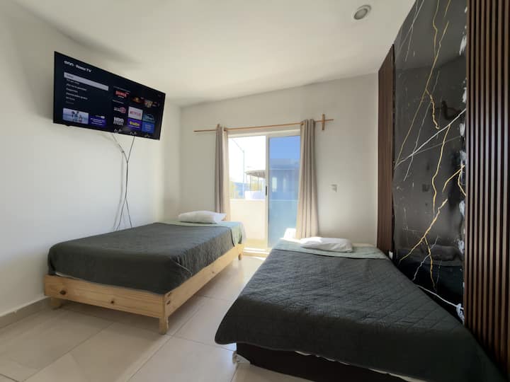 Casa Amplia Para Grupos | 3r + Loft En Guadalupe - Mexico