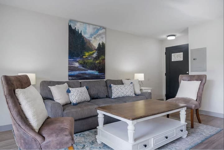 Riverbend Retreat - Kalispell, MT