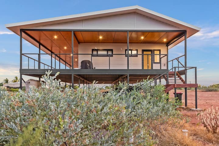 Melaleuca Located On A Peaceful Bush Block - Exmouth