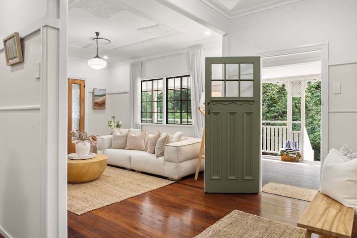 Treehaven House - Charming Queenslander In Maleny - Maleny