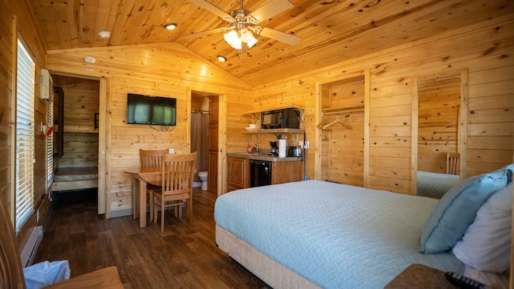 Josie’s Cabin | Full Bath & Outdoor Bbq - Red Fleet State Park, Vernal