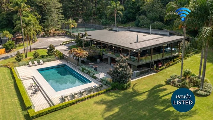Grants - Luxury Riverside Retreat - Nowra