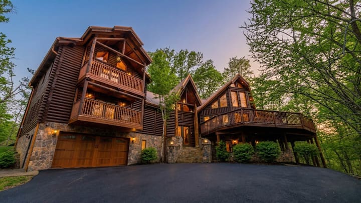 Red River Gorge Lodge | Theater Room & Pickleball - 肯塔基州