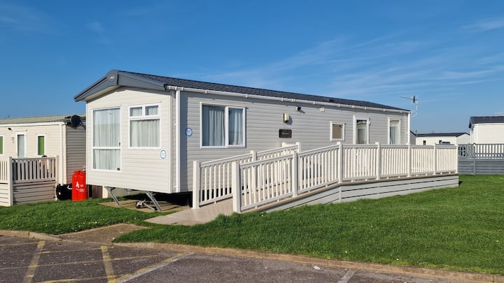 Marie Easy Escape- Wheelchair Accessible - Bracklesham Bay