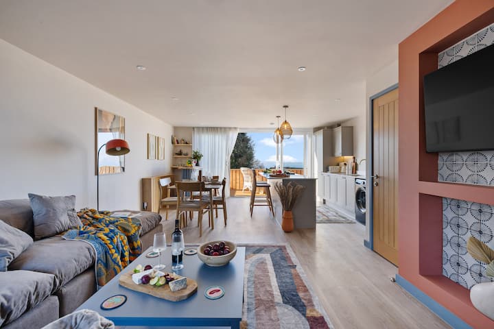 The Lookout - Coastal Calm With Panoramic Sea View - Brixham