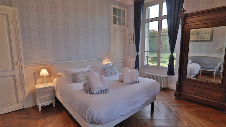 Privatisation Du Château Et Son Parc - Eure