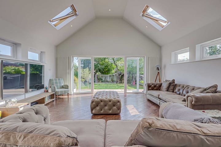 Stylish 3bdr Bungalow In Leigh On Sea - Southend-on-Sea