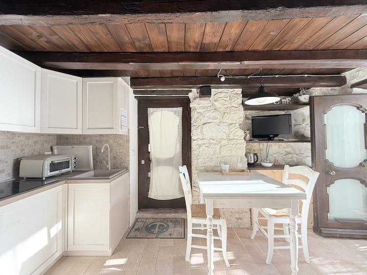 N310 - Numana, New Studio With Air Conditioning - Numana