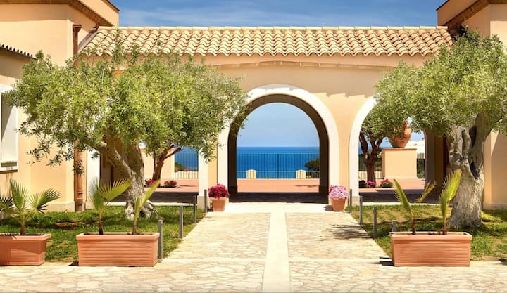 Cefalù Seaside Pool Villa - Cefalù