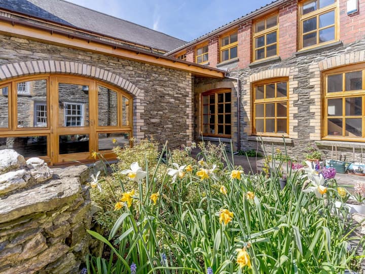 Unique Mill Retreat For 4 Near Cenarth Falls - Ceredigion