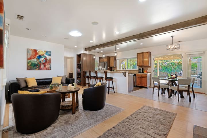 New Steps To The Sand On Mesa Lane 3/2 Jacuzzi! - Santa Barbara