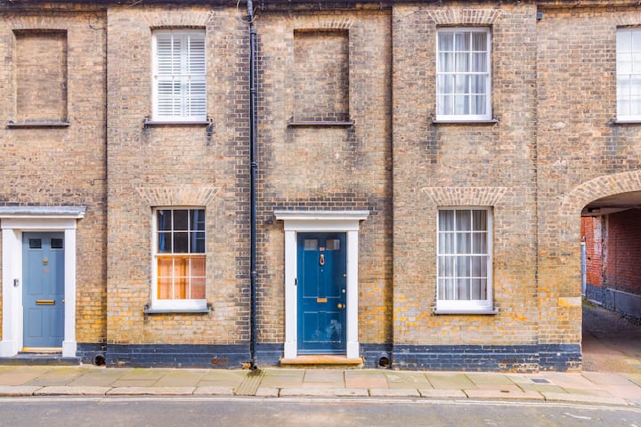 Norfolk Historic Townhouse | Leap Escapes - Norfolk