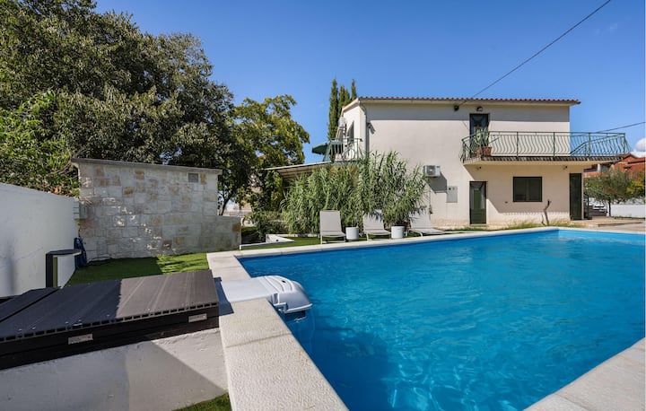 Gorgeous Apartment In Sibenik - Šibenik