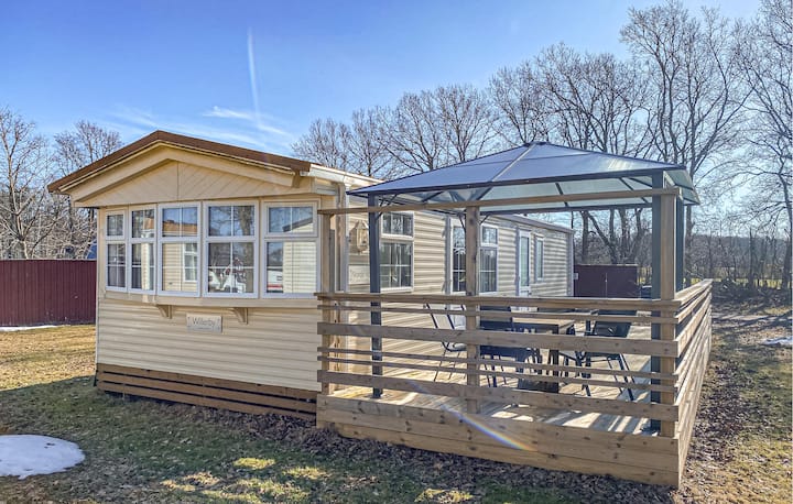 2 Bedroom Lovely Home In Färjestaden - Kalmar