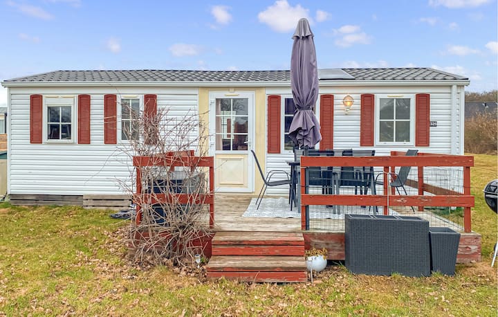 3 Bedroom Nice Home In Färjestaden - Kalmar