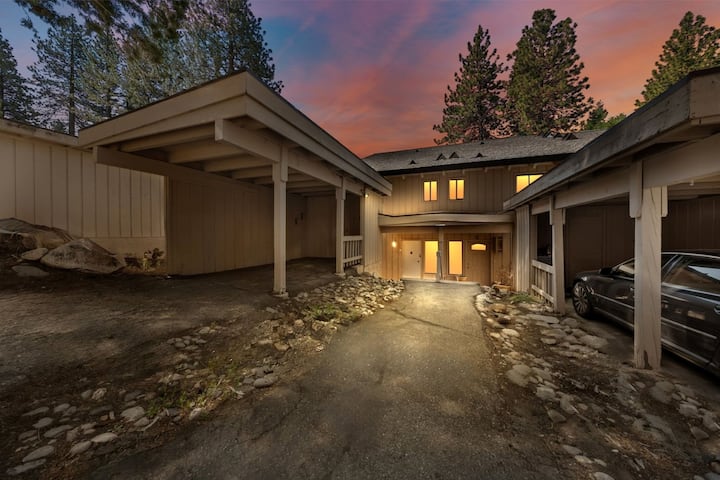 Skiway Suite - Carson City, NV