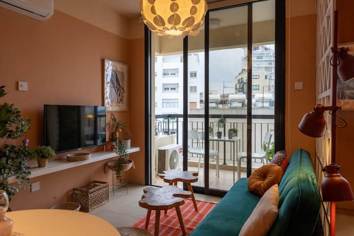 Johny's Spot - 1br Apartment & Balcony In Larnaca - Larnaca