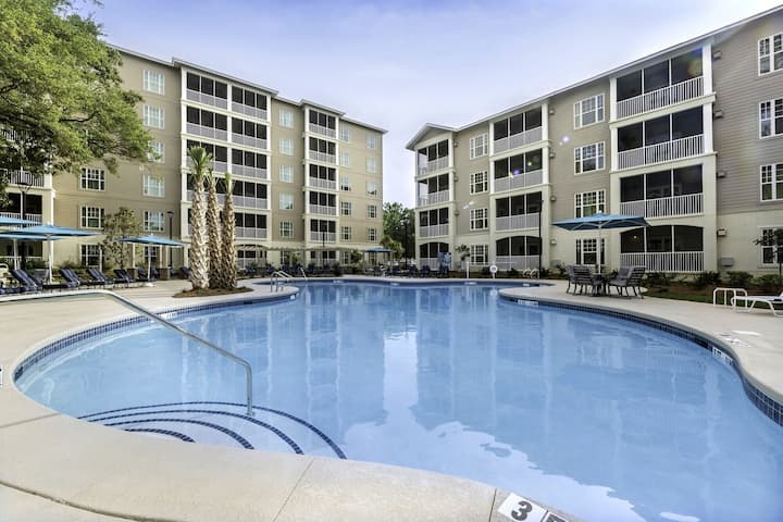 4 Coastal Suites W/ Kitchen | 1.2mi To Myr Airport - Myrtle Beach, SC