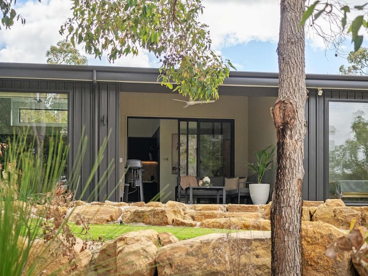 New Holiday Home - Black Cockatoo Retreat - Yallingup