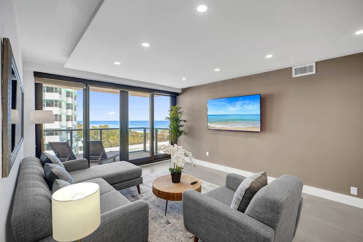 3br 2ba Retreat • Pools & Beach Access 706 - South Beach