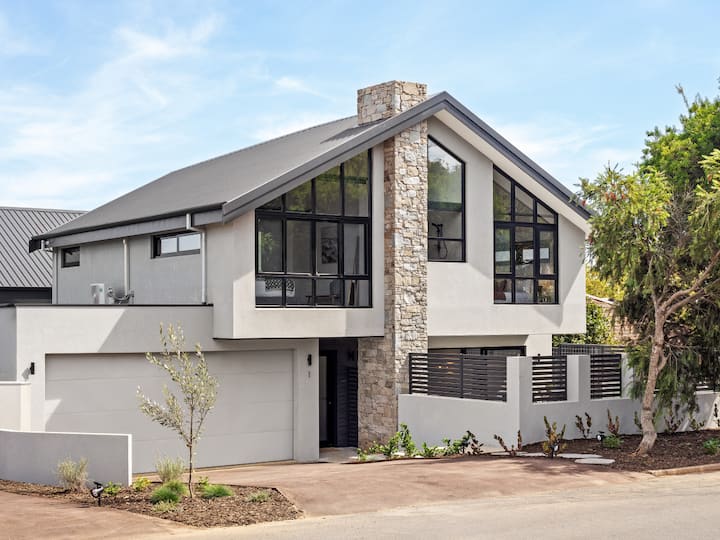 Stone River Villa 1 | Luxe Retreat | Heated Pool - Margaret River