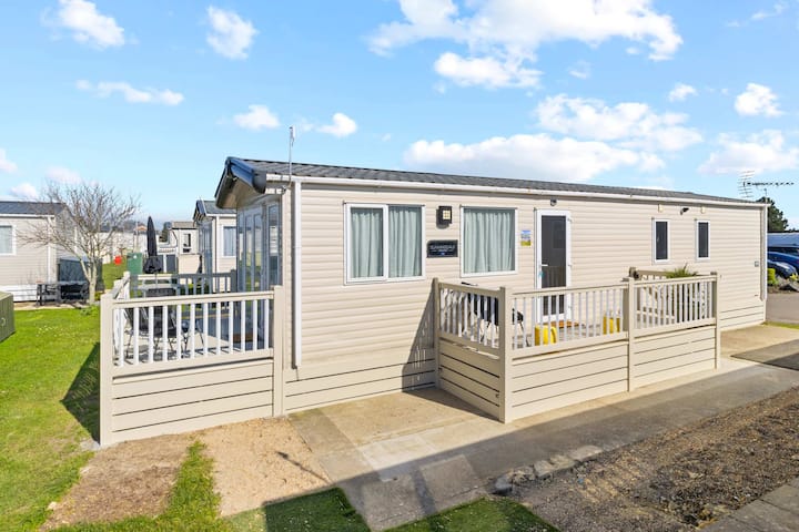 Beachside Chalet Close To The Clubhouse - Eastbourne