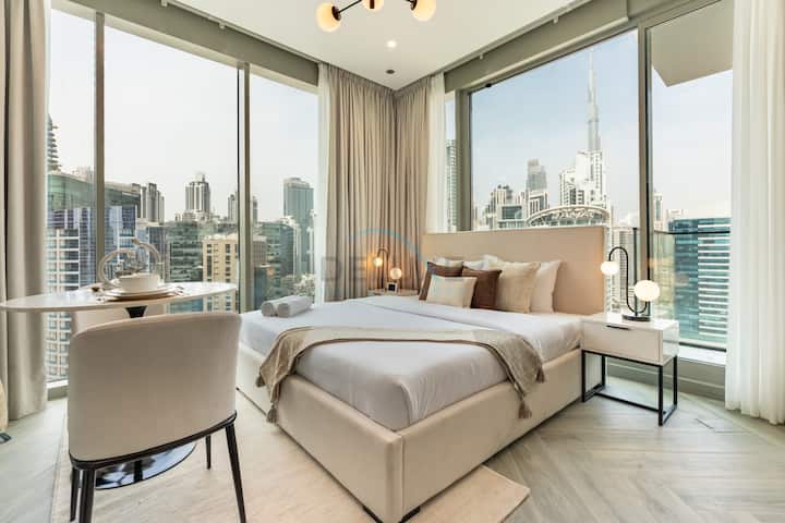 Stunning Canal View, Studio With Balcony - Dubai