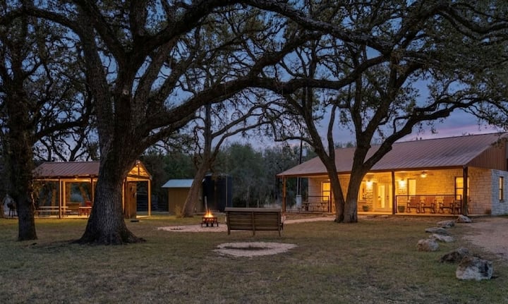 Lonestar Lodge In Concan - Concan, TX