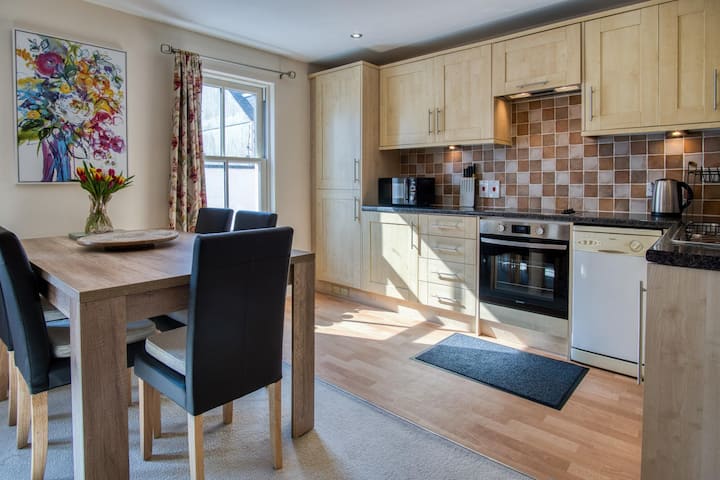 Yr Encil - 2 Bedroom Apartment - Tenby - Tenby