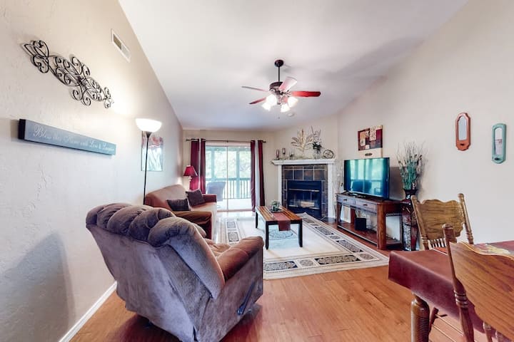 Lake View 2br Condo # Pools # Golf # Pet-friendly - Branson, MO