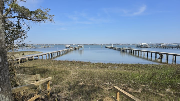 Waterfront Retreat + Sunset Views - Atlantic Beach, NC