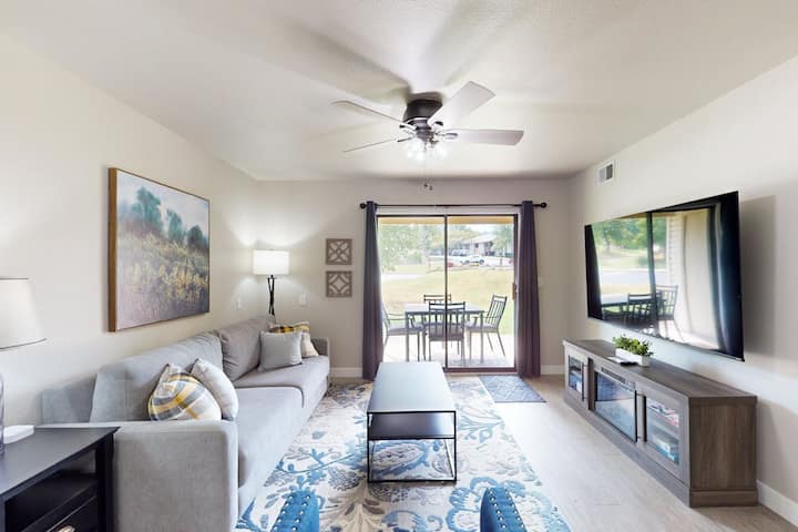 Inviting 2br Condo - Pool - Fitness Center Access - Branson, MO