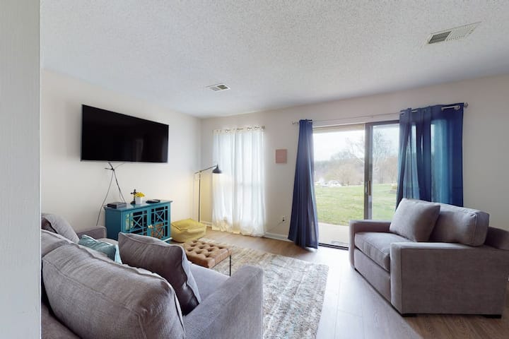 Couples 1br Retreat # Pool & Fitness Center # Golf - Branson's Wild World, Branson