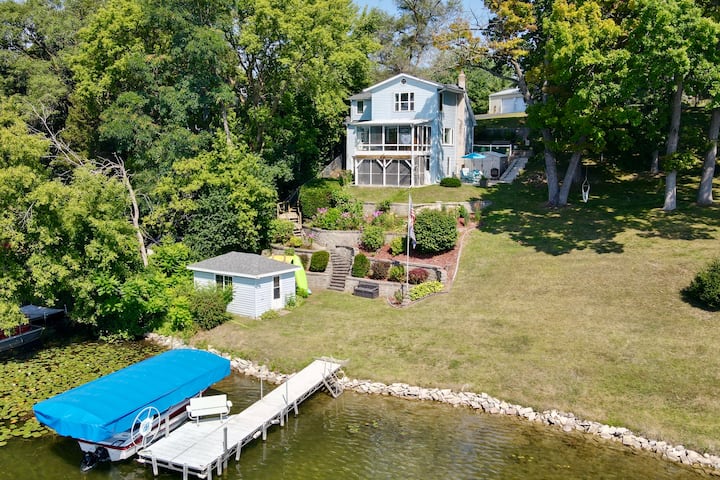 'Pleasant Point Lake House' Dock & Fire Pit! - Big Cedar Lake, West Bend