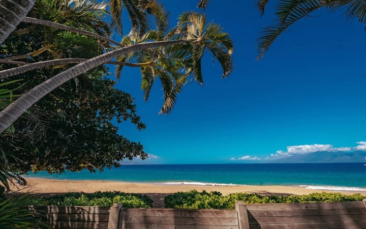 Full 2-story Bungalow | 6 Br | Sleeps 18 | Pool - Maui, HI