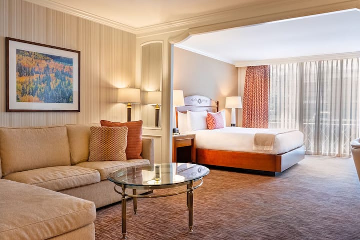 Garden 1 King, Little America, Romantic Setting - Salt Lake City, UT