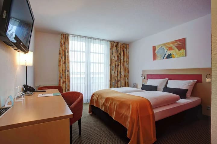 Centro Nurnberg | Double Standard | City Break - Nuremberg