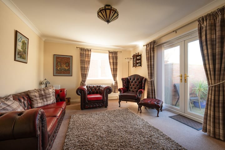 Cozy 2br Home Near Beach & Village - Brean