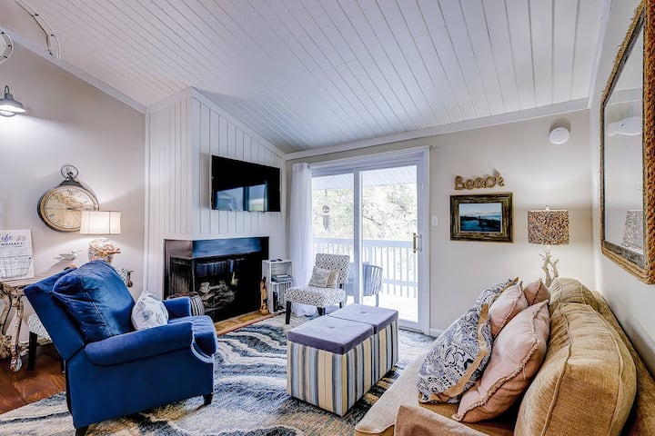 Edisto Island Condo With Private Balcony, Ac, & Wa - Edisto Beach, SC