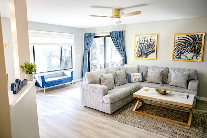 Golf Course Adjacent, Beach-themed Condo With Sunr - Harbor Island, SC