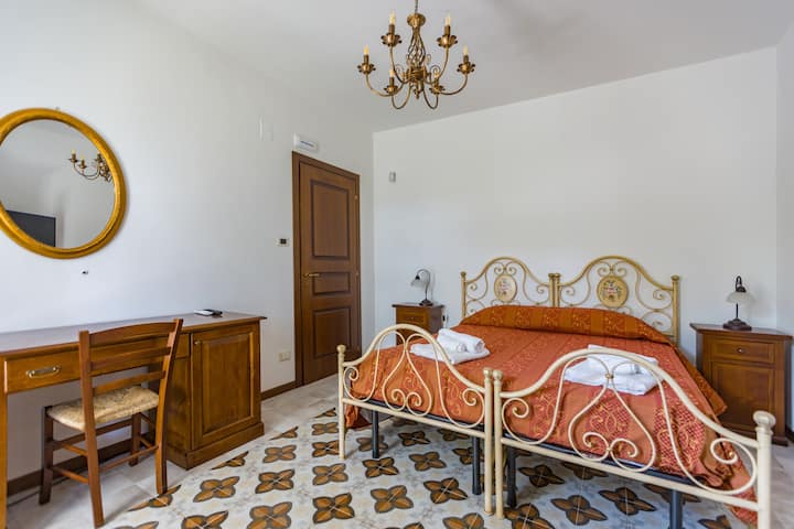 Arcaloro Resort Rooms Ghiro - Patti