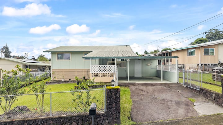 Private Hilo Oasis: Steps To Bayfront Cafes | 2 Br - Hilo, HI