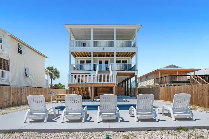 Huge Beachhouse W/ Private Pool - Walk To Beach - United States
