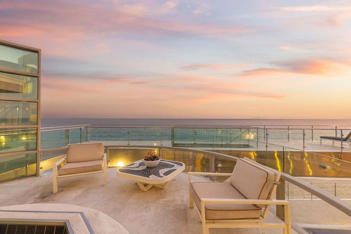 Malibu Yacht Club By Stay Awhile Villas - Malibu, CA