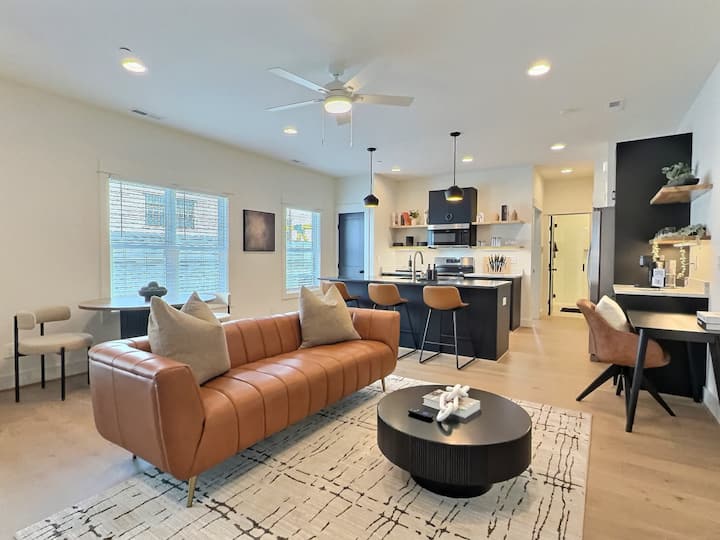 Curated Stay, Free Parking, Walk To Eats And Parks - Birmingham, AL