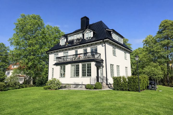 1900s Villa In Djursholm - Stockholm